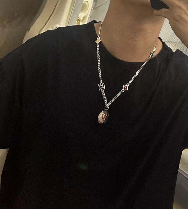 Legit Louis Vuitton Necklaces