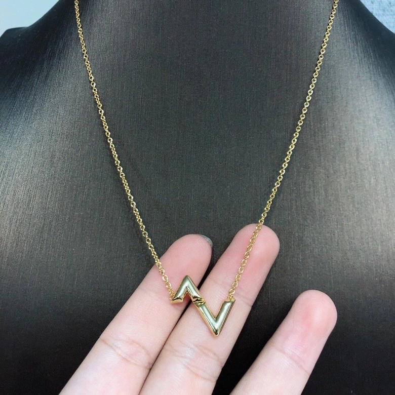 Economical Louis Vuitton Necklaces