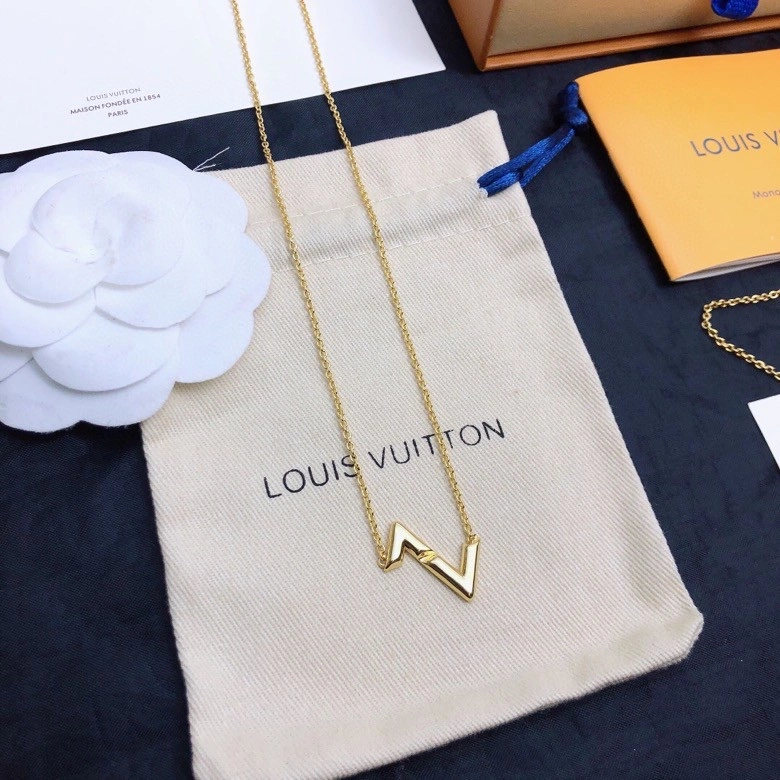 Economical Louis Vuitton Necklaces