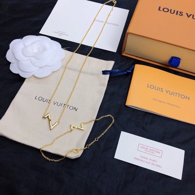 Economical Louis Vuitton Necklaces