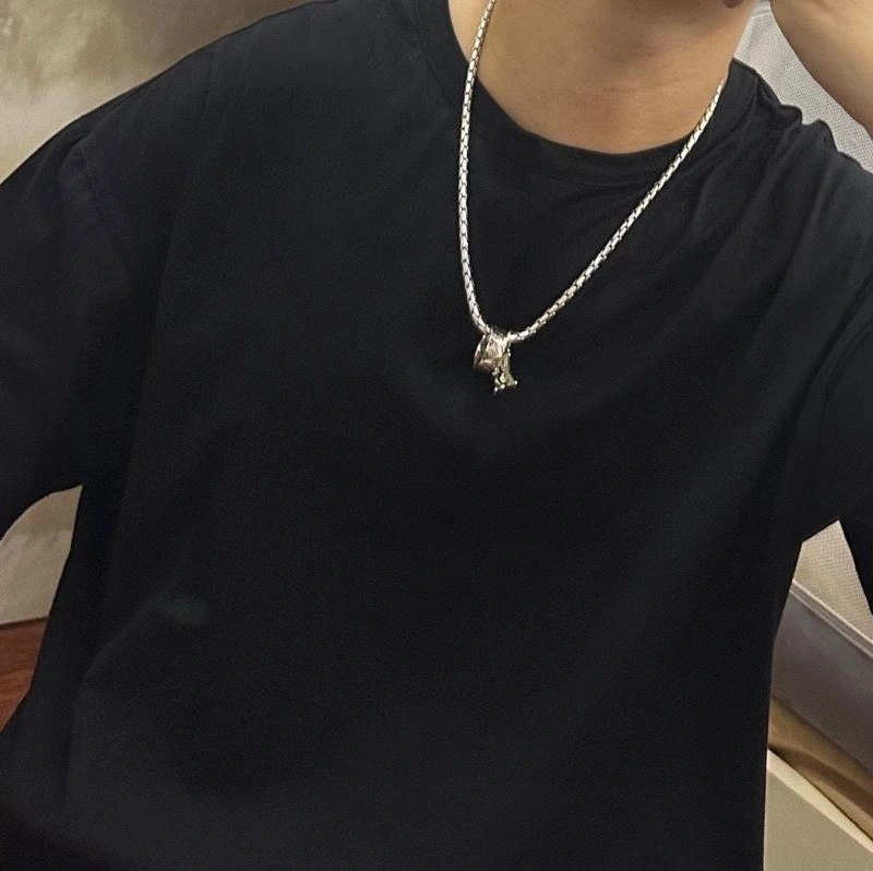 Budget-friendly Louis Vuitton Necklaces