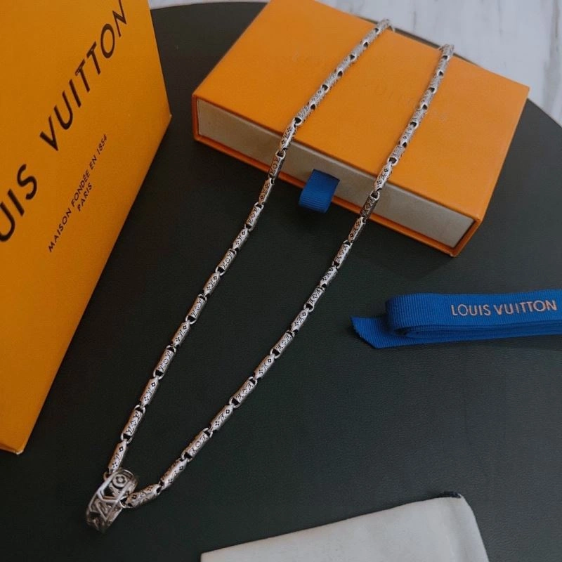 High accuracy Louis Vuitton Necklaces