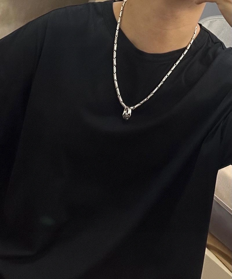 High accuracy Louis Vuitton Necklaces