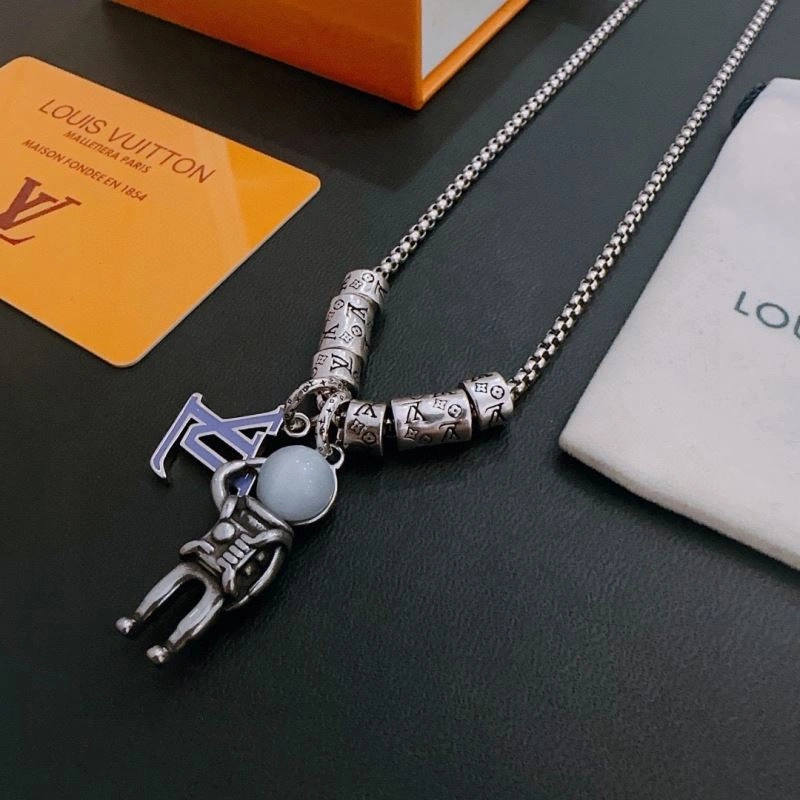 Top mirror Louis Vuitton Necklaces