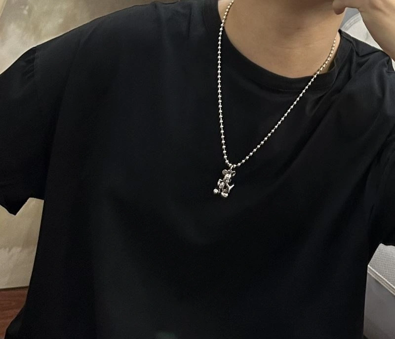 Economical Louis Vuitton Necklaces