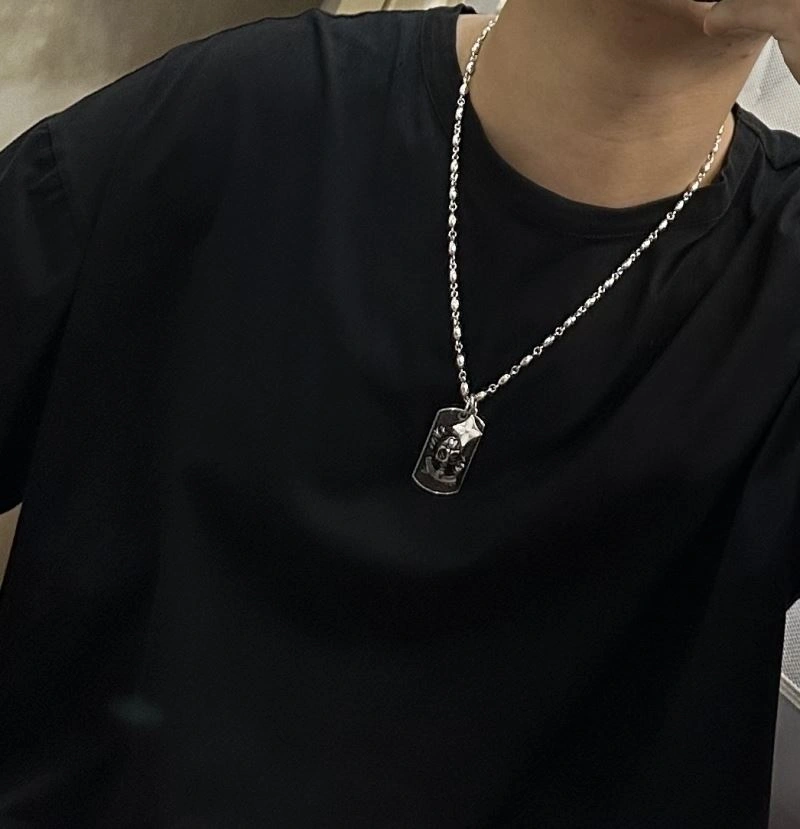 Factory-made Louis Vuitton Necklaces