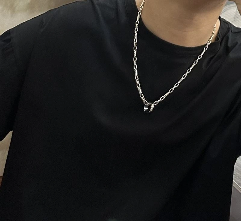 High fidelity Louis Vuitton Necklaces