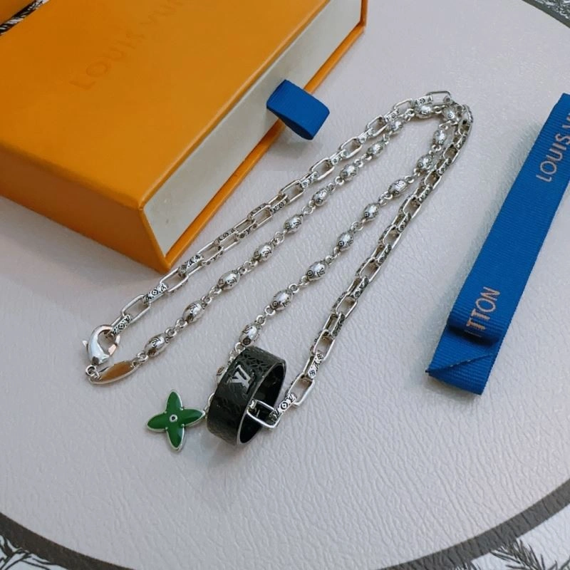 Precise copy Louis Vuitton Necklaces