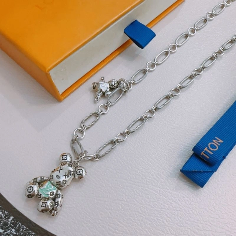 Accurate model Louis Vuitton Necklaces