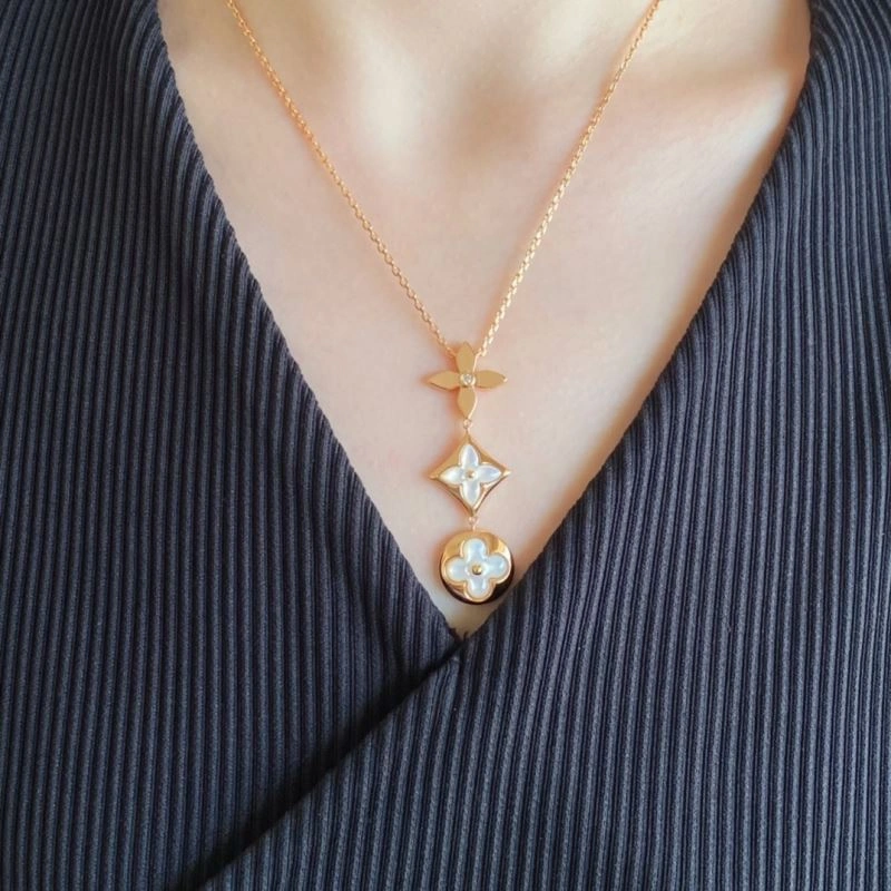 Legit Louis Vuitton Necklaces