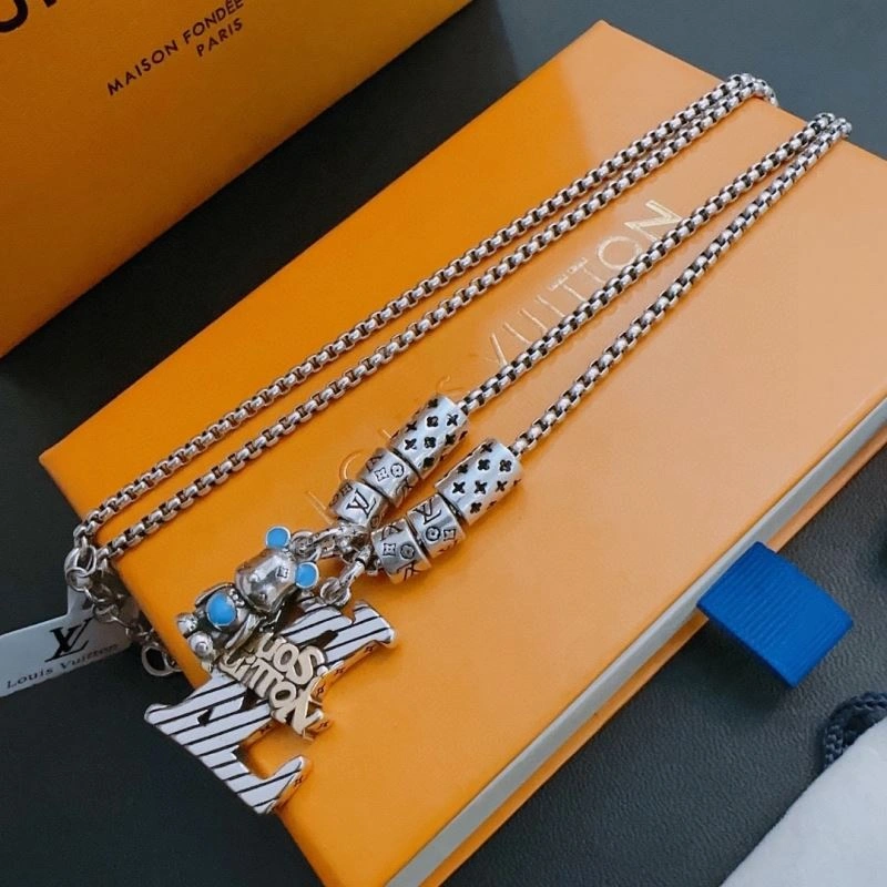 Mirror quality Louis Vuitton Necklaces