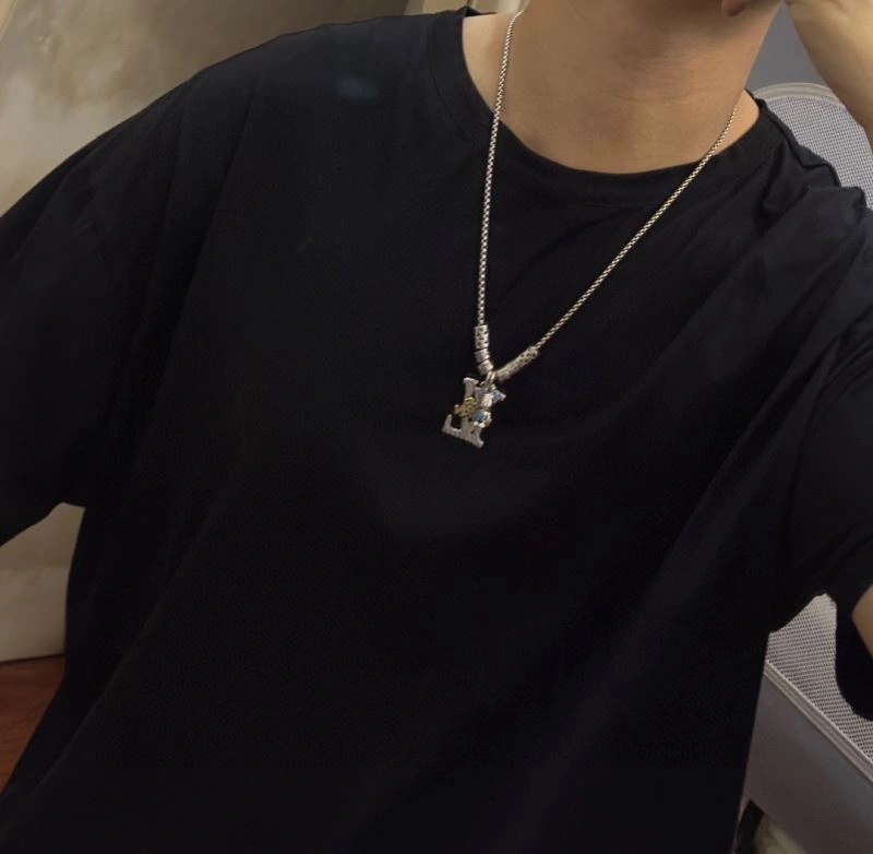 Mirror quality Louis Vuitton Necklaces