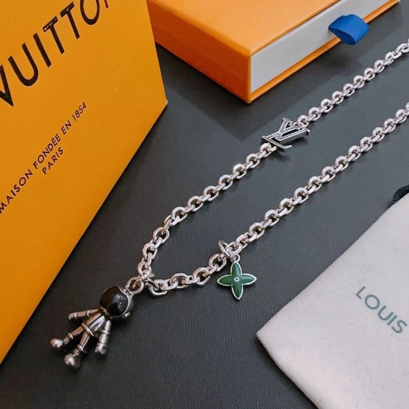 Discounted Louis Vuitton Necklaces
