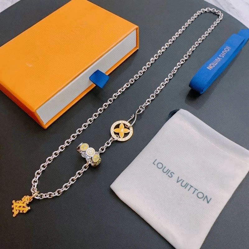 Official Louis Vuitton Necklaces