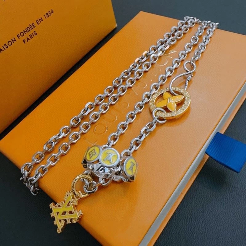 Official Louis Vuitton Necklaces