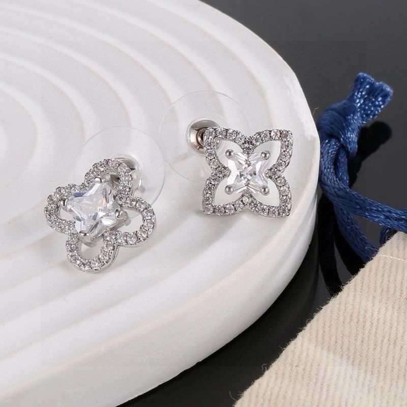 Real Louis Vuitton Necklaces