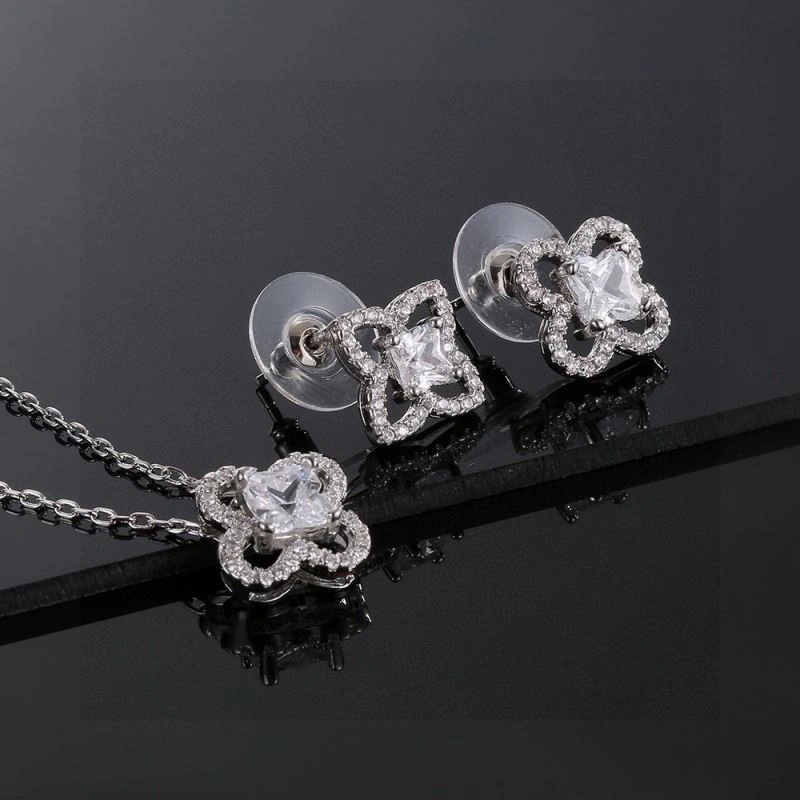 Real Louis Vuitton Necklaces
