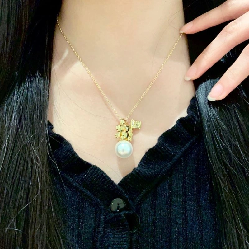 Louis Vuitton Necklaces