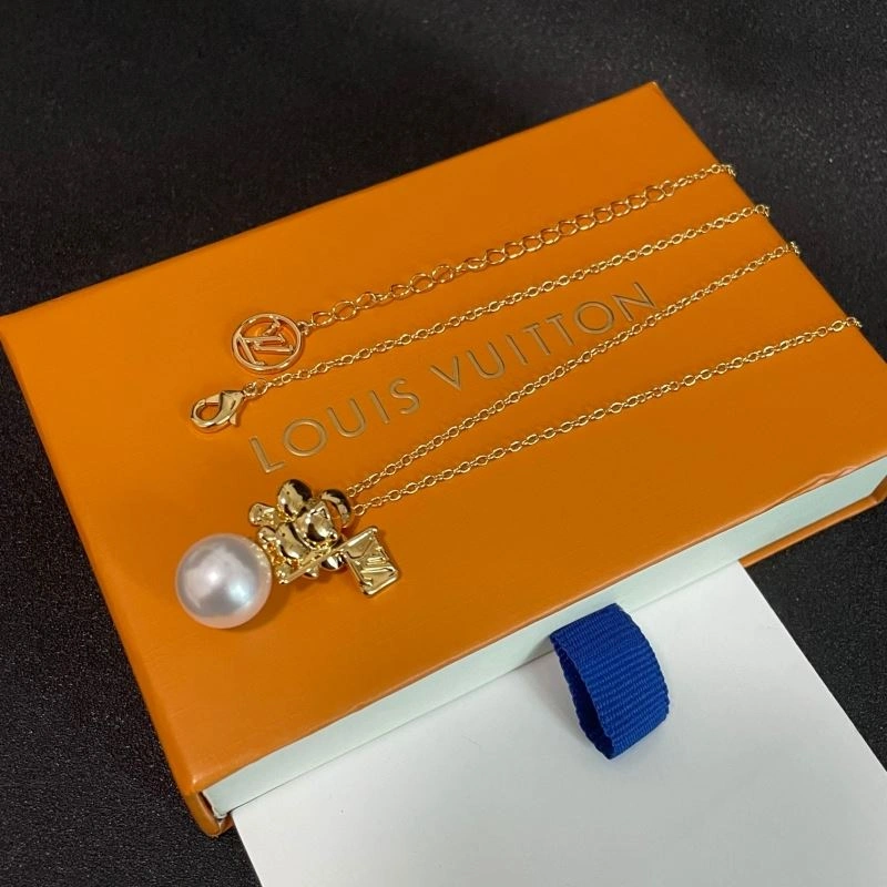Discounted Louis Vuitton Necklaces
