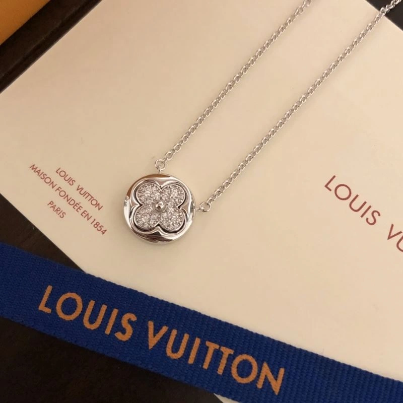Top mirror Louis Vuitton Necklaces