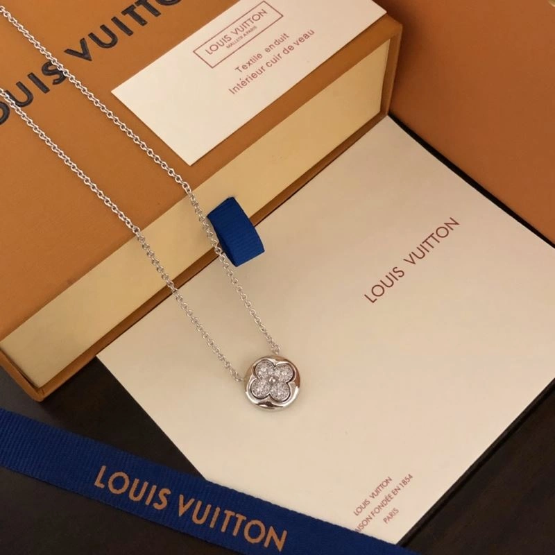 Top mirror Louis Vuitton Necklaces