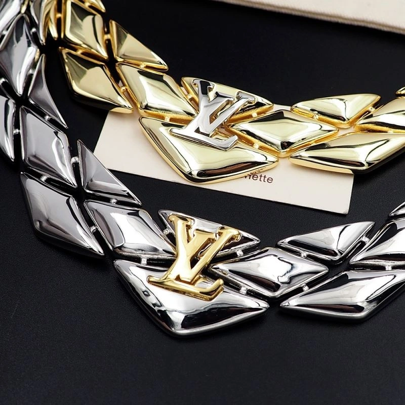 Official Louis Vuitton Necklaces