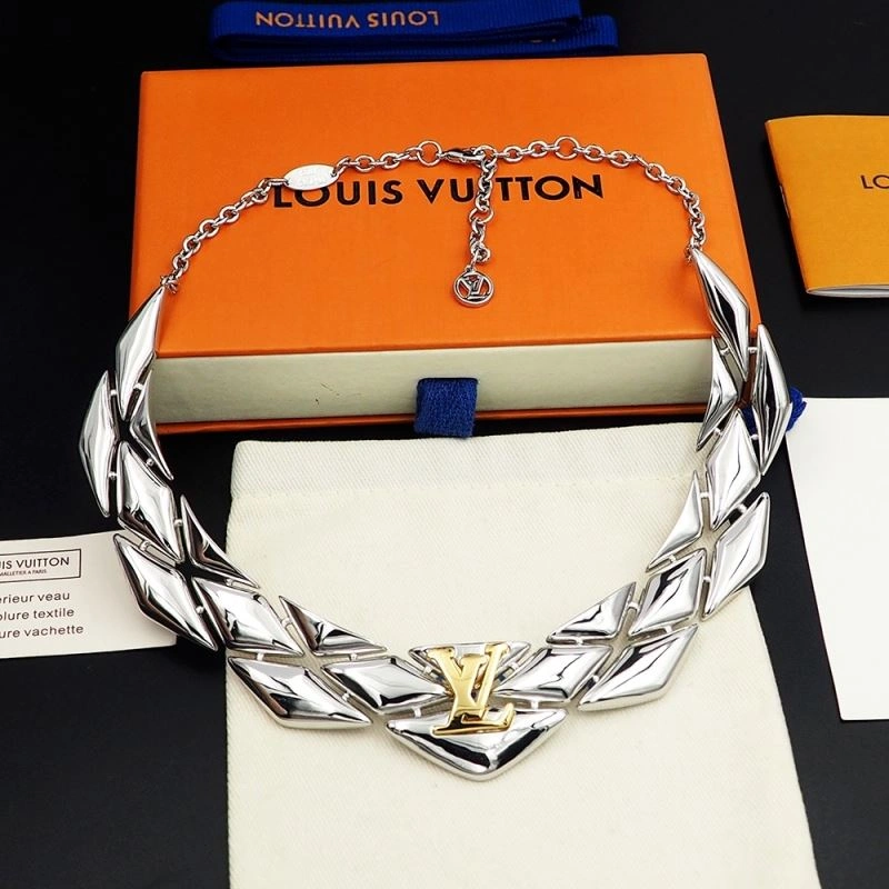 Official Louis Vuitton Necklaces