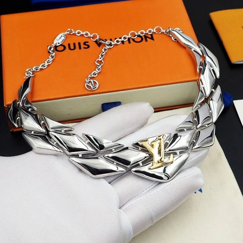 Official Louis Vuitton Necklaces