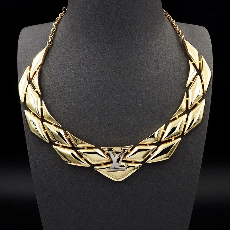 Reasonably priced Louis Vuitton Necklaces