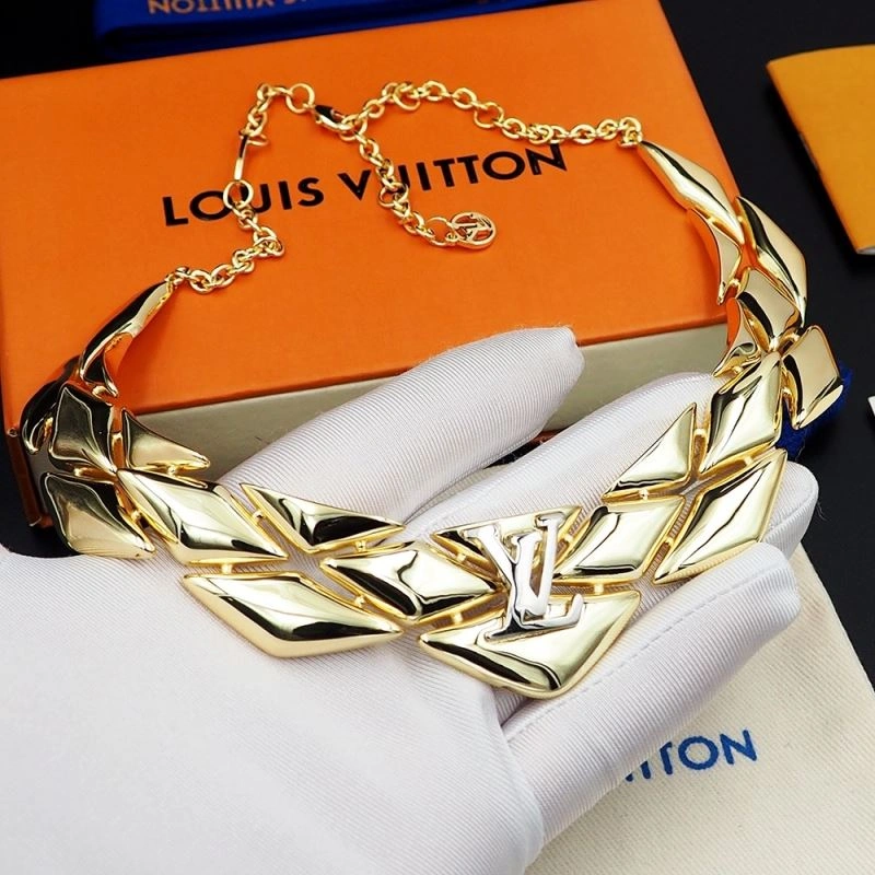 Reasonably priced Louis Vuitton Necklaces