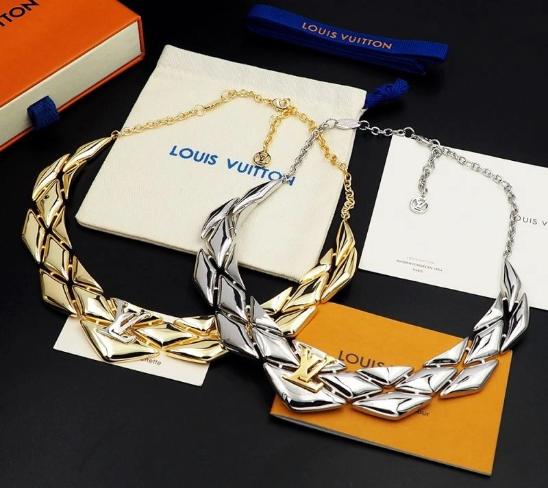 Reasonably priced Louis Vuitton Necklaces
