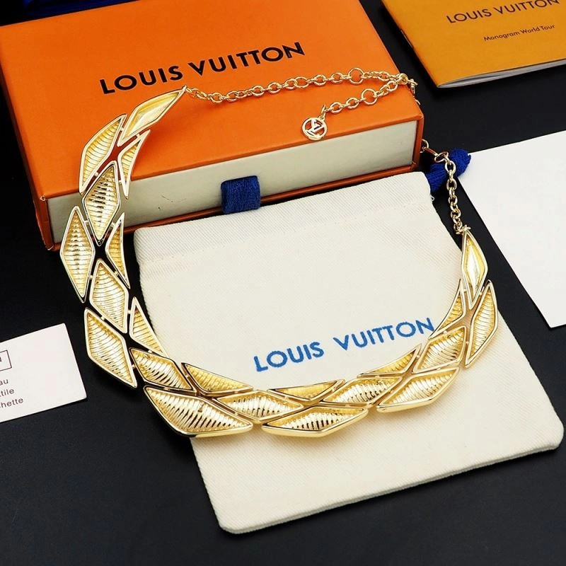 Reasonably priced Louis Vuitton Necklaces