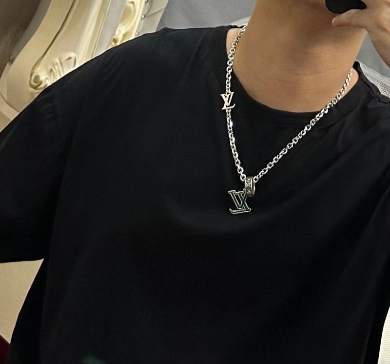 Indistinguishable Louis Vuitton Necklaces
