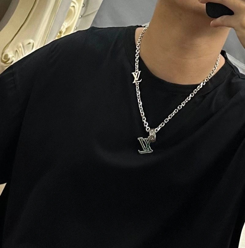 Indistinguishable Louis Vuitton Necklaces
