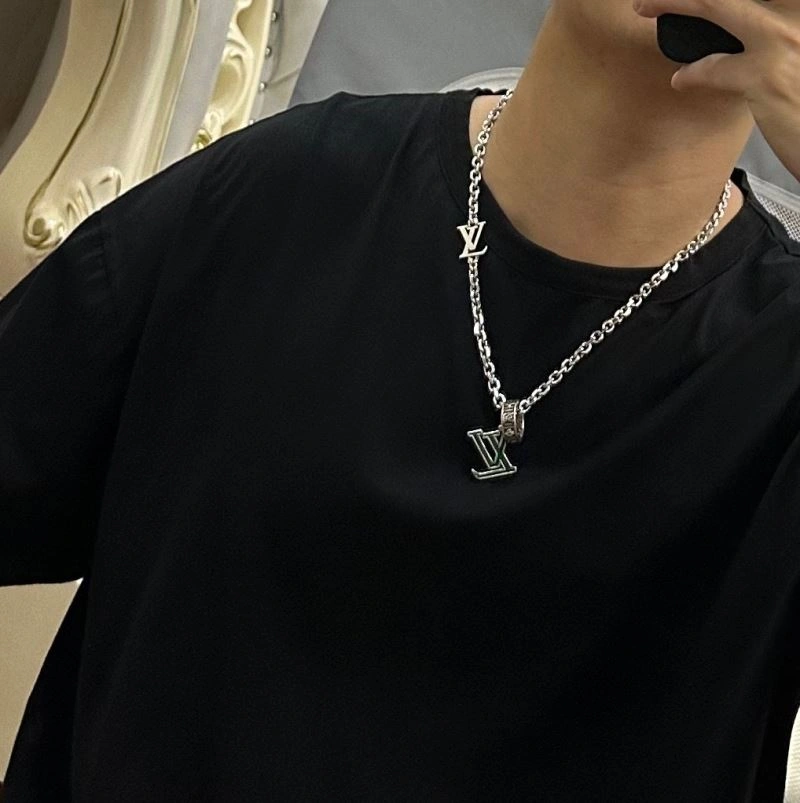 Indistinguishable Louis Vuitton Necklaces
