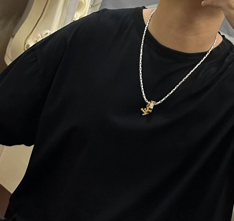 Economical Louis Vuitton Necklaces