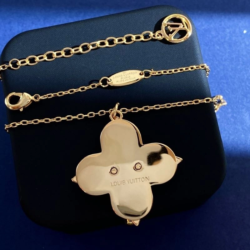High fidelity Louis Vuitton Necklaces
