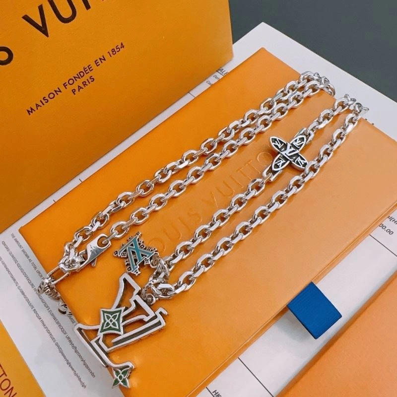 Accurate model Louis Vuitton Necklaces