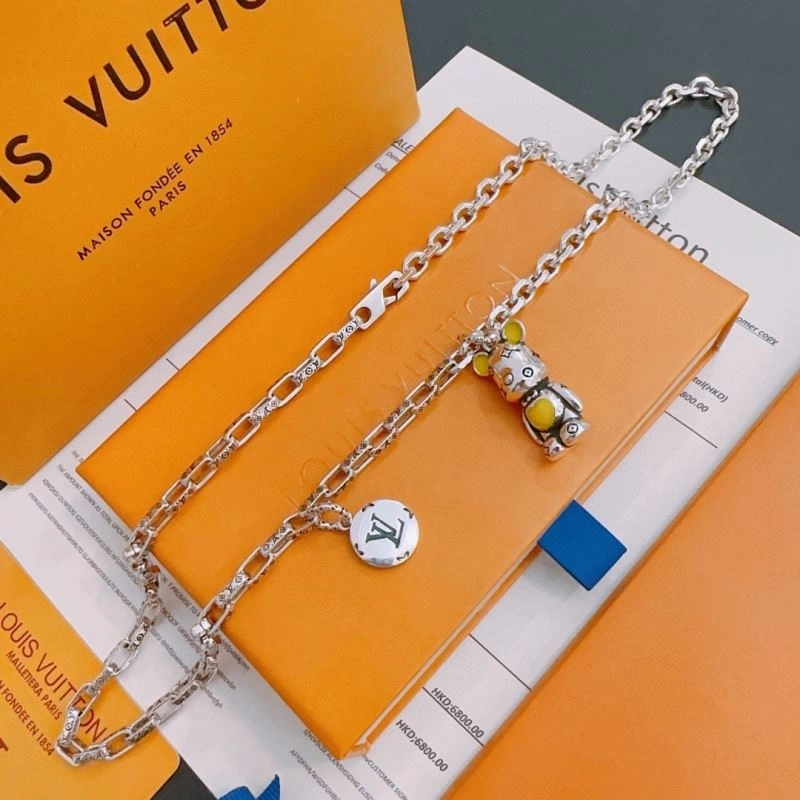Mirror quality Louis Vuitton Necklaces