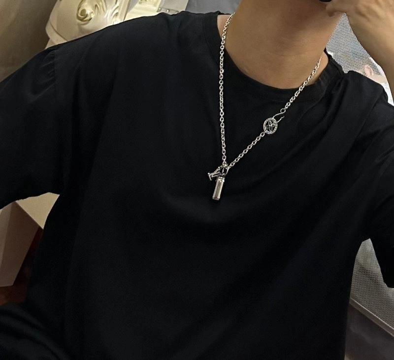 Original Louis Vuitton Necklaces