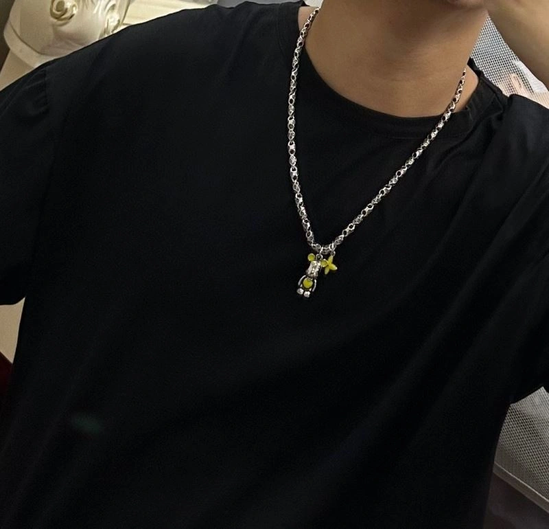 Original Louis Vuitton Necklaces