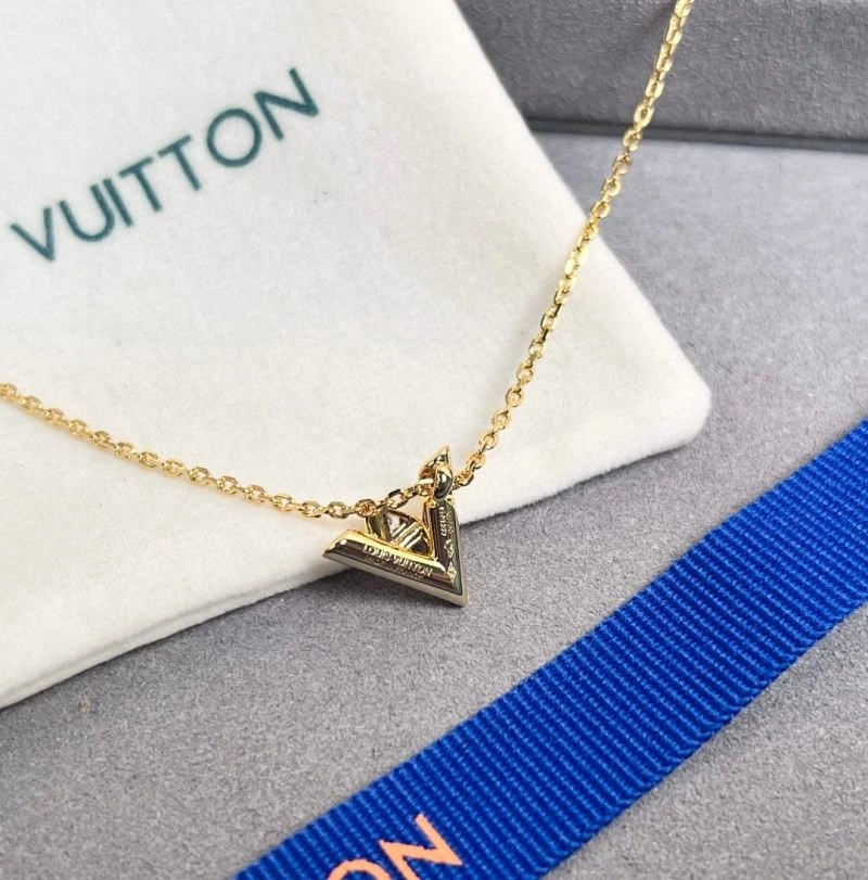Precise copy Louis Vuitton Necklaces