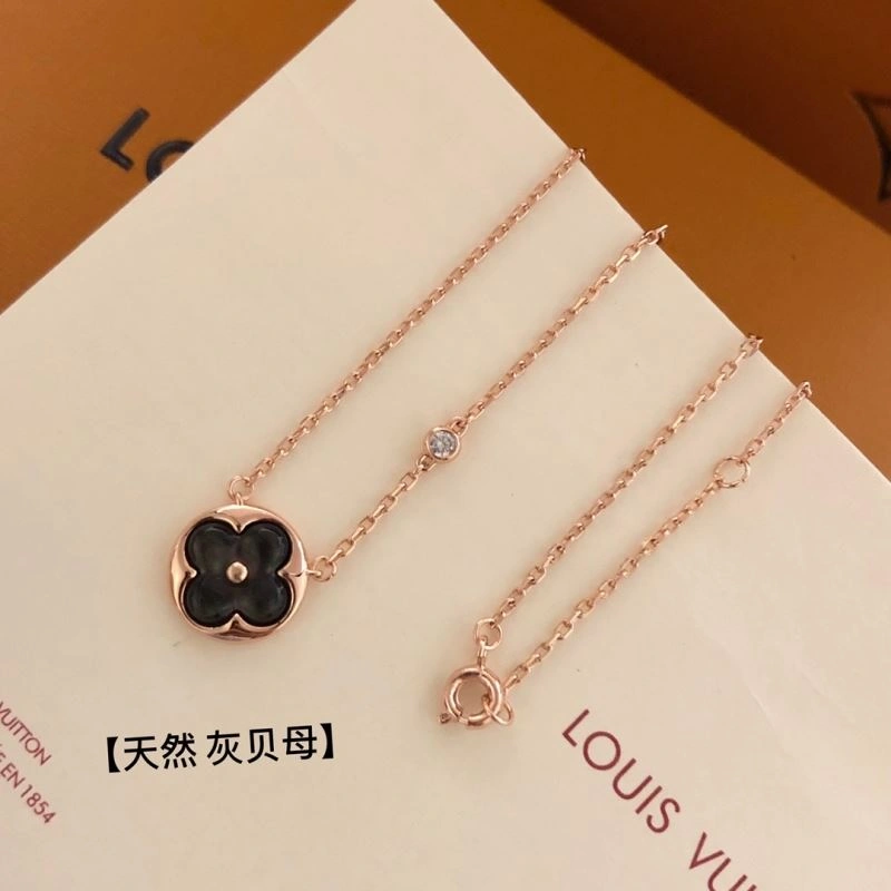 Official Louis Vuitton Necklaces