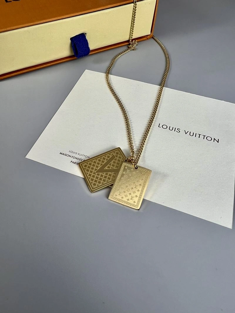 Discounted Louis Vuitton Necklaces