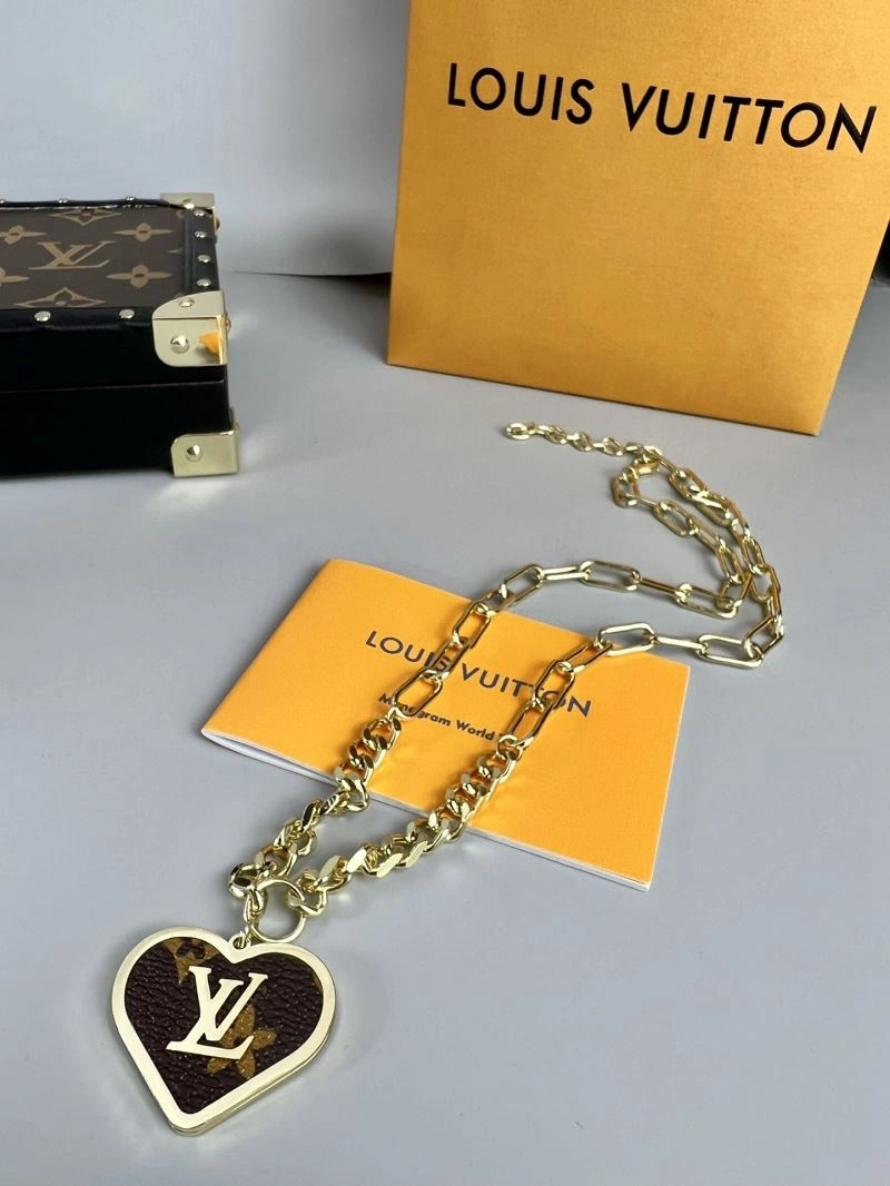 Top mirror Louis Vuitton Necklaces