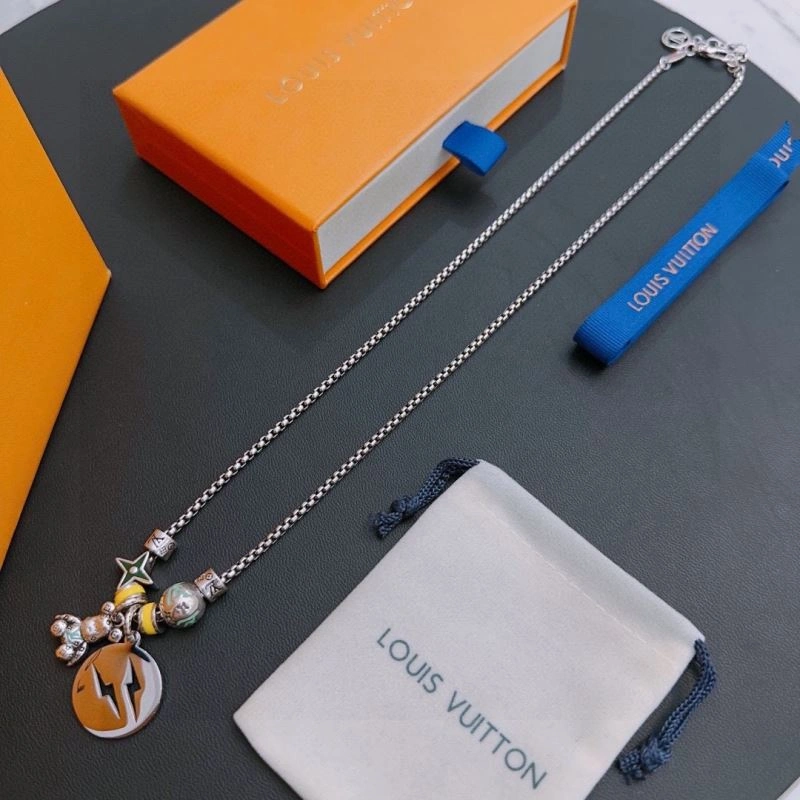 Cut-rate Louis Vuitton Necklaces