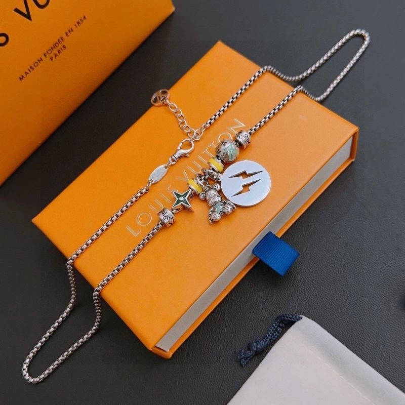 Cut-rate Louis Vuitton Necklaces