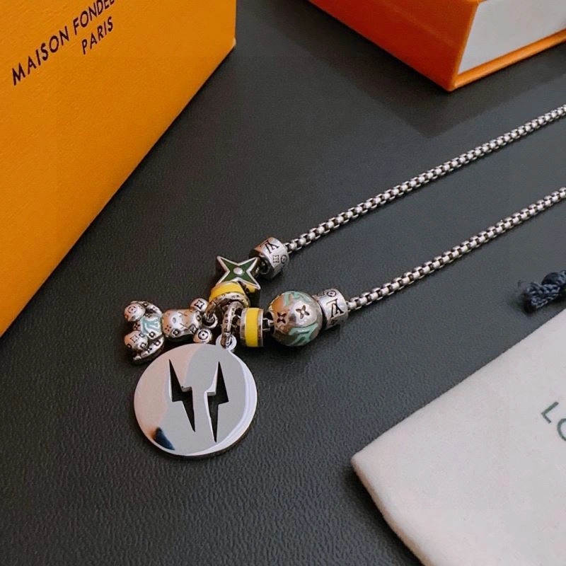 Cut-rate Louis Vuitton Necklaces