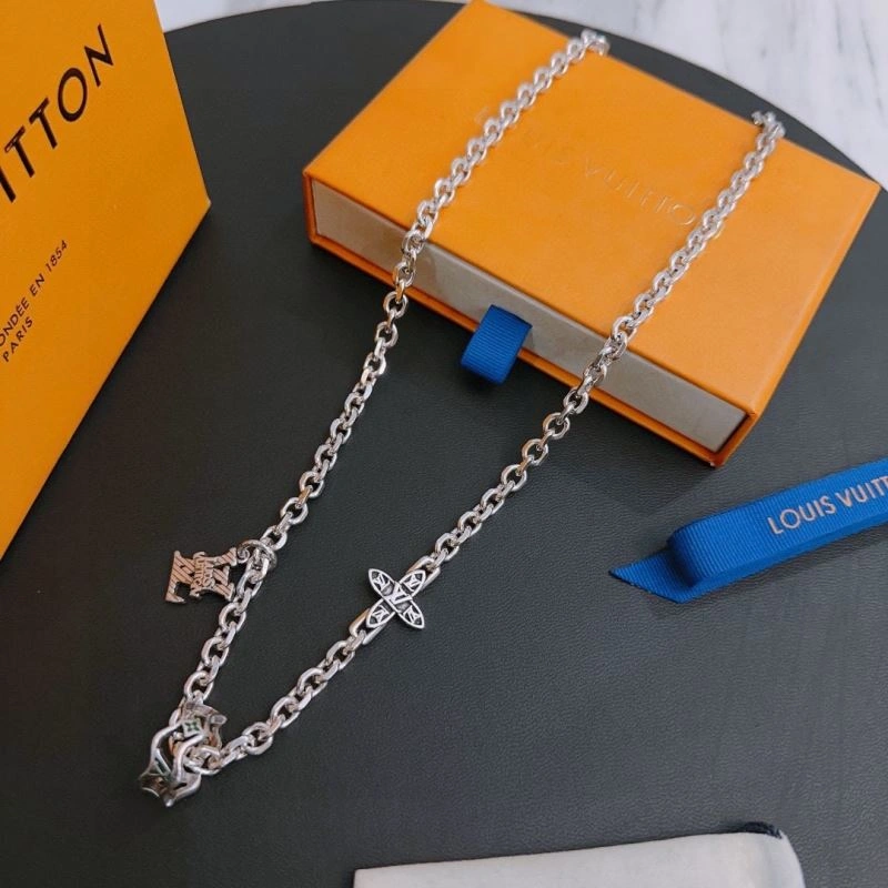 Value-priced Louis Vuitton Necklaces