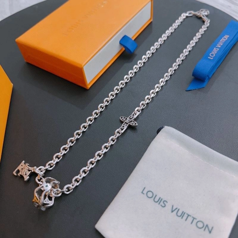 Value-priced Louis Vuitton Necklaces